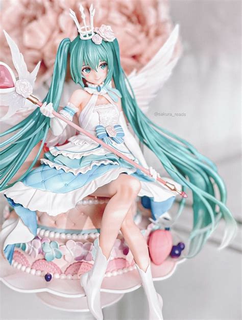 Pin By Kir1c4t On Miku Figures♡ Miku Miku Cosplay Hatsune