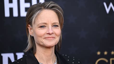 Jodie Foster To Put Hands In Cement At Chinese Theatre