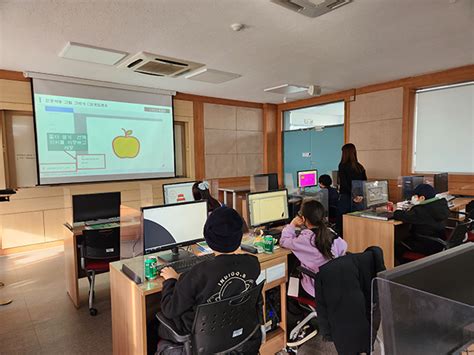 디지털새싹 월 집합형 캠프 세상을 바꾸는 AI 나도 할 수 있다 수업사진 장소 한양대학교 에리카캠퍼스 갤러리 이티에듀