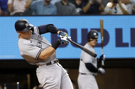 Aaron Judge Breaks Al Single Season Hr Record With Cathartic Blast Vs
