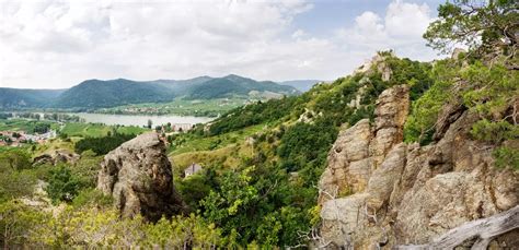 Grid With Height Compensation