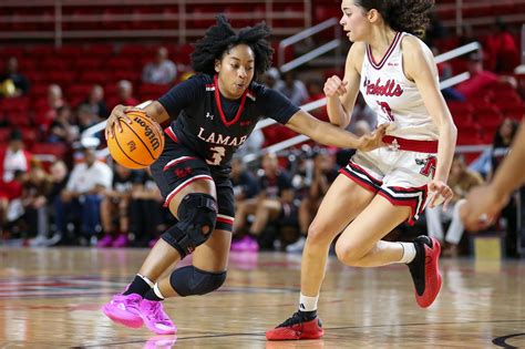 Cardinal Great Sabria Dean Signs To Play With Esteghial F C Port