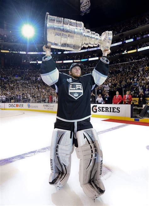 Jonathan Quick Puts Validation Sticker On Umass Hockey Program
