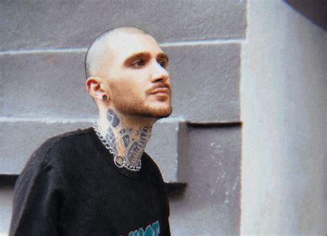 ჩატენეთ მანქანაშიო ამის მოქალაქე პოლიციელების მხრიდან ძალადობის