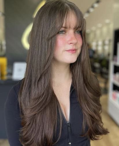 Fantastic Ways To Wear Long Layered Hair With Bangs