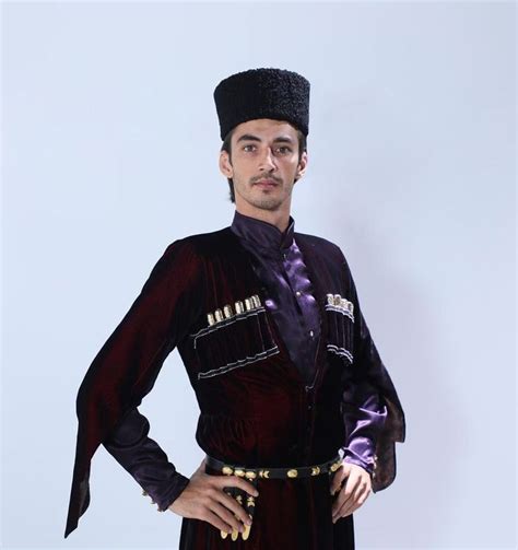 Азербайджанец Азербайджанский национальный костюм Azerbaijan