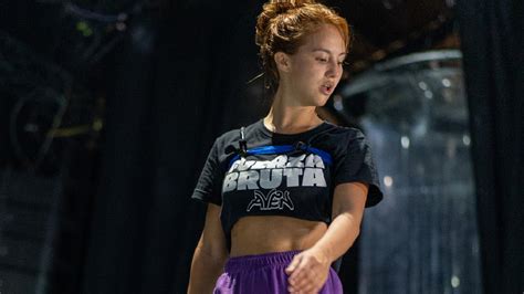 Flor Vigna Invitada Especial En Fuerza Bruta