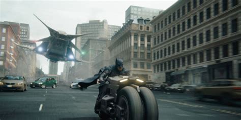 만드는데만 10주 썼다는 배트맨의 이것 알려줌 Alzi Media