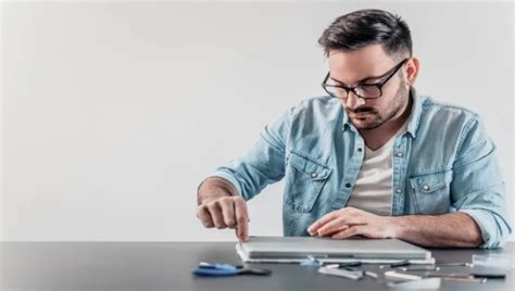 How To Upgrade A Laptop CPU