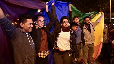 Ecuador Top Court Approves Same Sex Marriage In 5 4 Vote Judges In