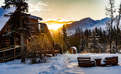 Mount Logan Lodge And Yukon Guided Adventures Discover Kluane Adventure By Day Comfort By Night