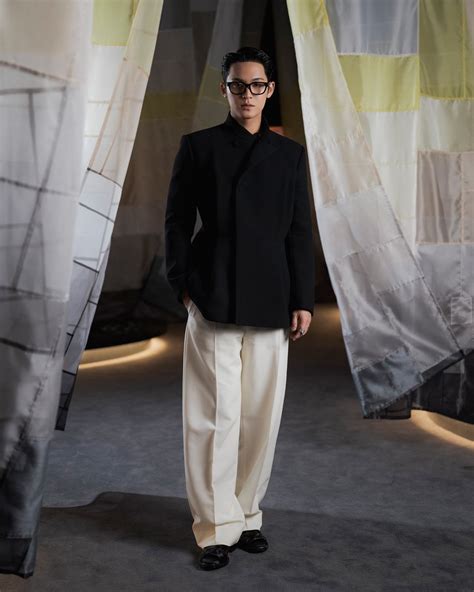 디올 꿈을 그리다…ddp서 디자이너 오브 드림스 展 개막