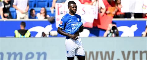 Tsg Hoffenheim Ligarivale 1 Fc Köln Schnappt Bei Ihlas Bebou Zu