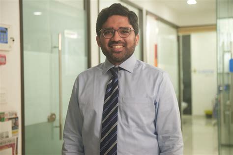 Dr Shreyansh Doshi Retina Specialist In Mumbai Krishna Eye Centre