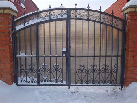 Wrought Iron Gates | Driveway Gates | Iron Railings | Side Gates Design