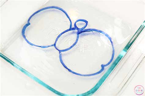 Floating Dry Erase Marker Science Experiment