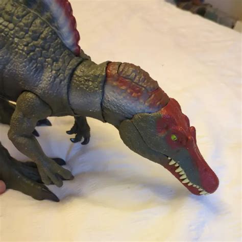 Jurassic World Extreme Chompin Spinosaurus Dinosaur Toy Camp