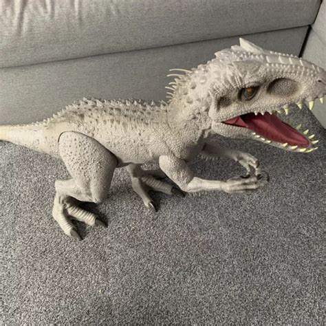 Jurassic World Camp Cretaceous Super Colossal Indominus Rex 100cm £39