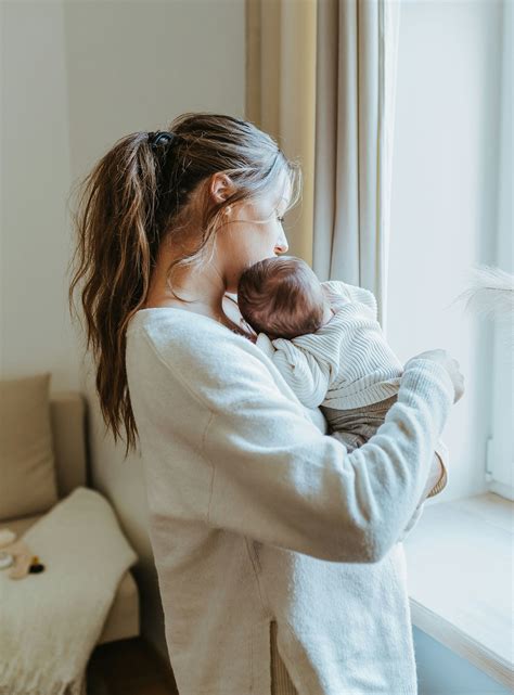 The Truth About Post Pregnancy Hair Loss Expert Tips To Handle It