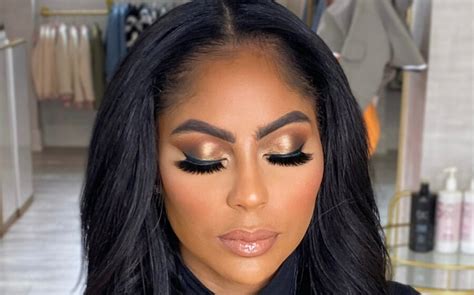 How To Blend Eyeshadow Correctly Lash God