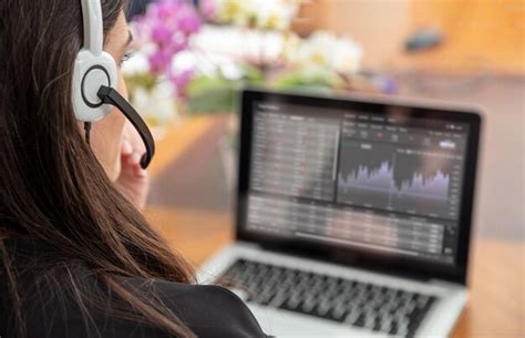 Premium Photo Home Office Customer Support Help Desk Concept Woman With Headset Work On A Laptop