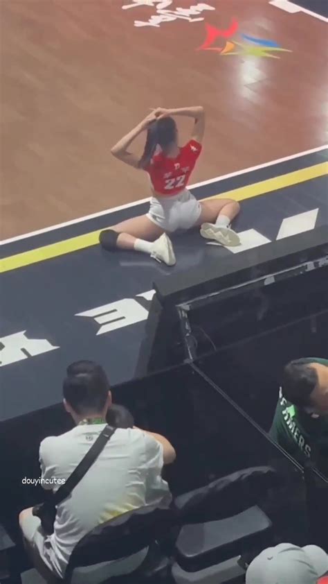 DUMPERT Cameraman Is Afgeleid