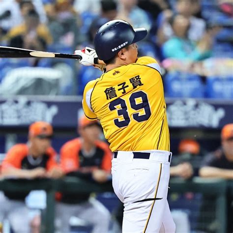 Ctbc Brothers 中信兄弟⚾🐘 猛象打線 攻勢串連 【中心打線再度串連！中信兄弟三局再拿2分】 Instagram