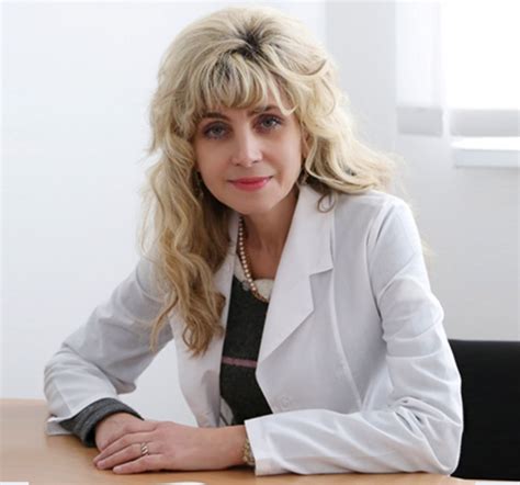 Д р Марина Саламатина Кардиолог Вътрешни болести София Супердок