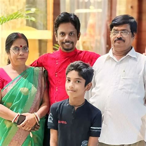 Sumit Mandal (@sumitmandal9573) • Threads, Say more