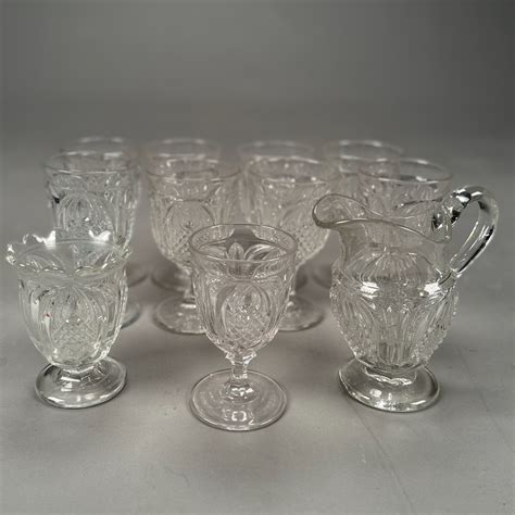 Lot 132 Eleven Pcs Of New England Pineapple Pattern Glass Including 8