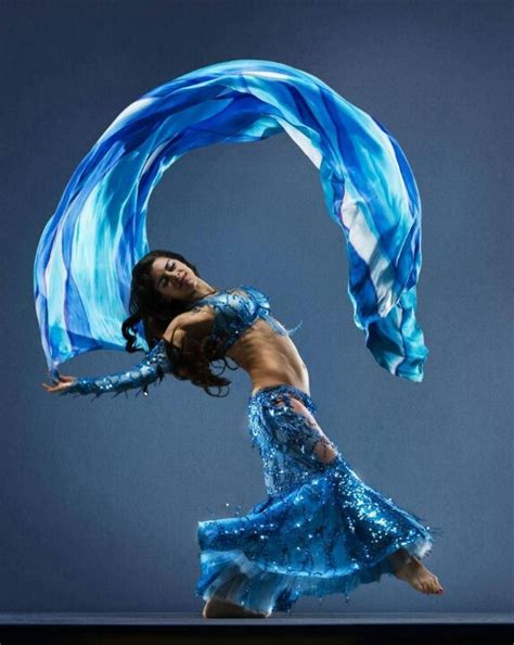 Dancer In Blue Belly Dance Outfit Belly Dancers Belly Dance