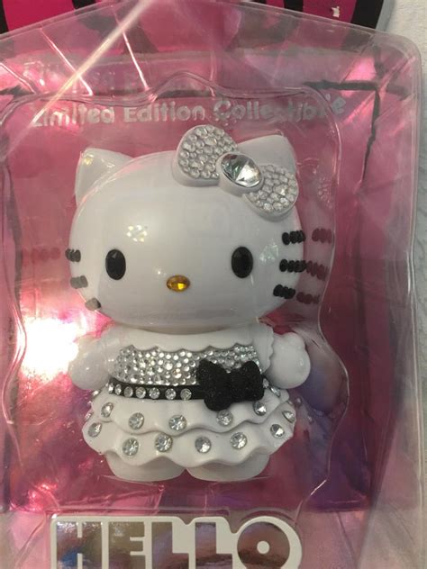 New Hello Kitty Sanrio Collectible 4 Plastic Doll Figure Blckwhite