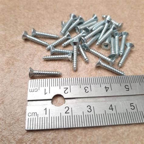 Jual 100 Pcs Sekrup Jf 4 X ⅝ 1 5cm Kepala Rata Jf Shopee Indonesia