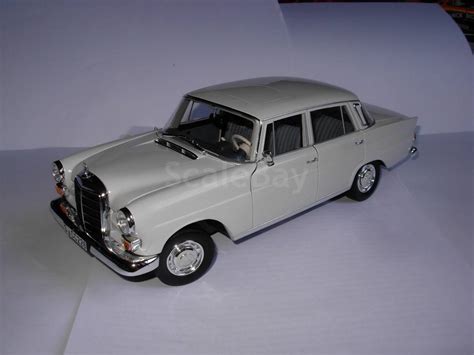 модель 1/18 Mercedes Benz MB 200 W110 Norev металл Мерседес 1:18 ...