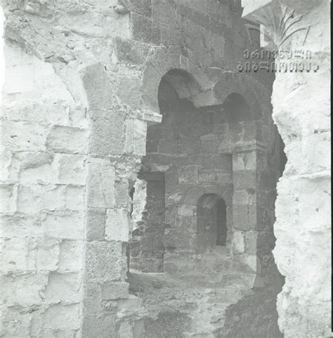 Iverieli ბანას კათედრალი აფსიდის ჩრდილოეთით მეორე სართულზე მდებარე სათავსი