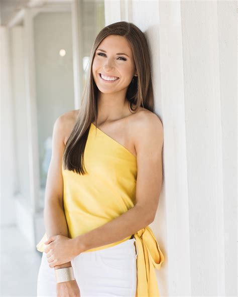 Molly Walding Soaking Up Every Last Minute Of Senior Year 💛