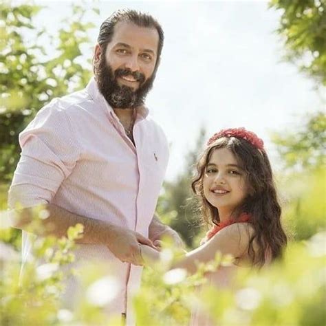 بازیگران ایرانی On Instagram “ امیر رضا دلاوری و دخترش دیار دورهمی