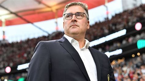 Axel Hellmann Kritisiert Schiedsrichter Und Var Nach Elfmeter Chaos In