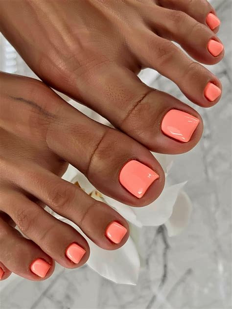 Coral Glow Summer Pedicure Colors 2025 Chic And Simple Neon Peach For