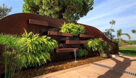 Awesome Projects For Small Garden Design Inspiration