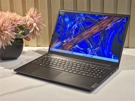 Lenovo E ITL Q I Th Gen GB RAM GB SSD Inch IPS Display P Full HD Intel Iris