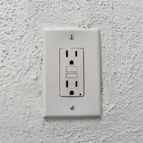 Gfci Vs Regular Outlet At Abigail Lester Blog