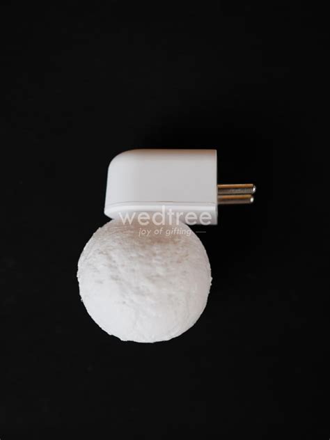 Customizable Moon Socket Lamp With Personalised Engraving Wl3999