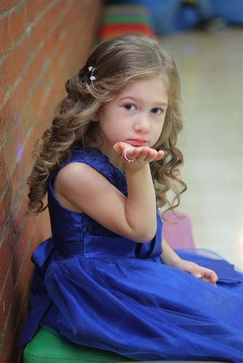 საყვარელო ანამარია გასართობი ცენტრი გარფილდიგილოცავს დაბადების დღეს და გისურვებს ლამაზ