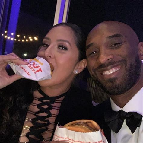 Kobe Bryant And Pregnant Wife Vanessa Hit Oscars Afterparty And Celebrate With In N Out Burger