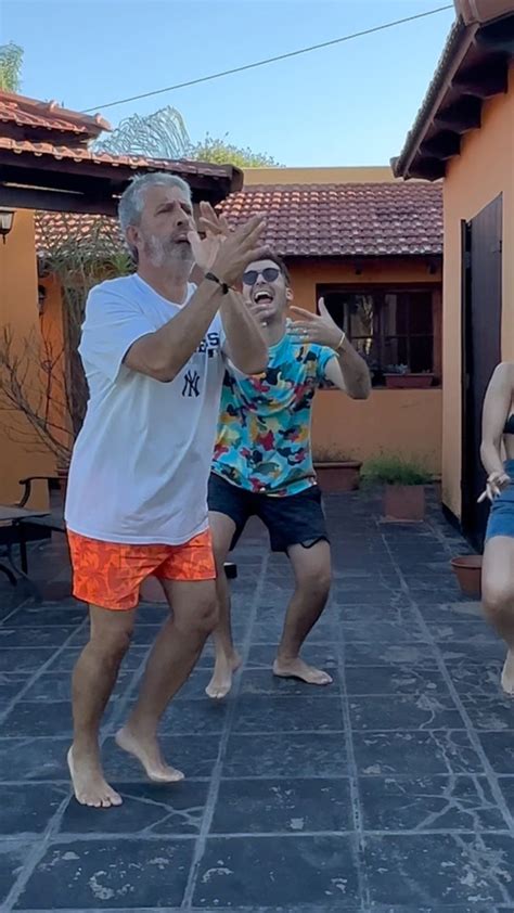 Hoy Es Viernes Y Tu Cuerpo Lo Sabe😂😂🕺 Hoy Es Viernes Y Tu Cuerpo Lo