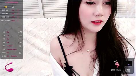 Weiweimo Nude Strip On Cam For Live Sex Video Chat • Gyrls