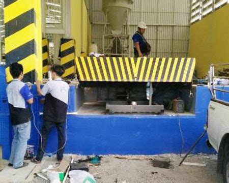DOCK Leveler สำหรบใชในโรงงานอตสาหกรรม ปรบระดบความสงและตำได