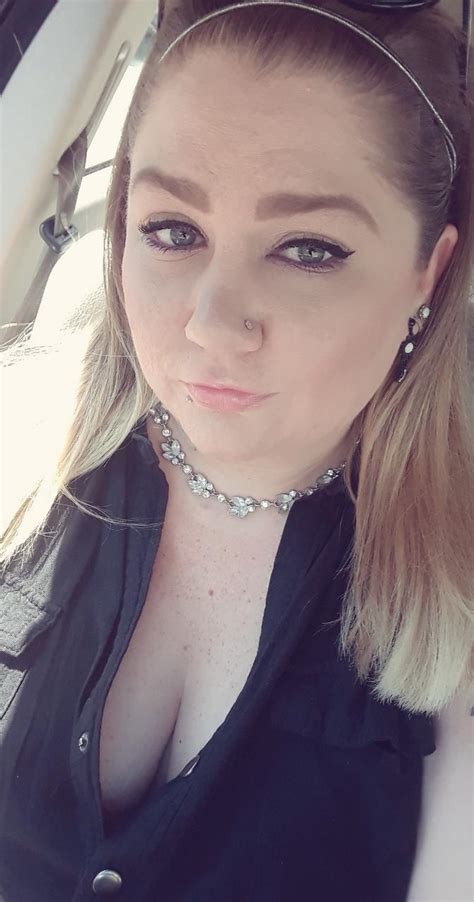 Oh Hey All 🖤 R Selfie