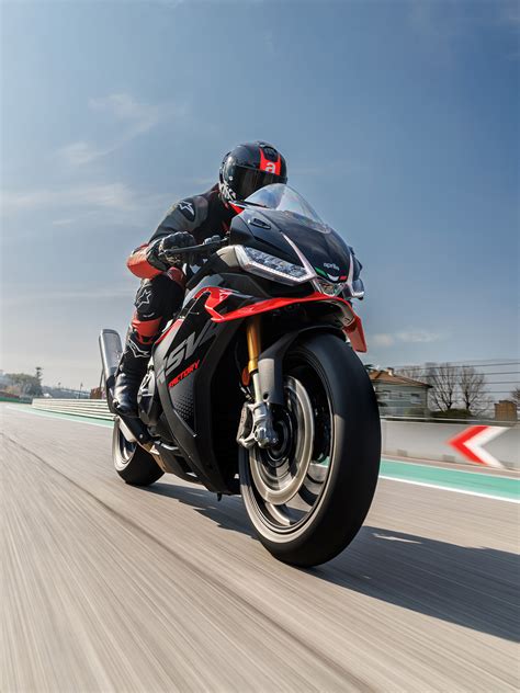 Aprilia Motocykle I Skutery Strona Oficjalna
